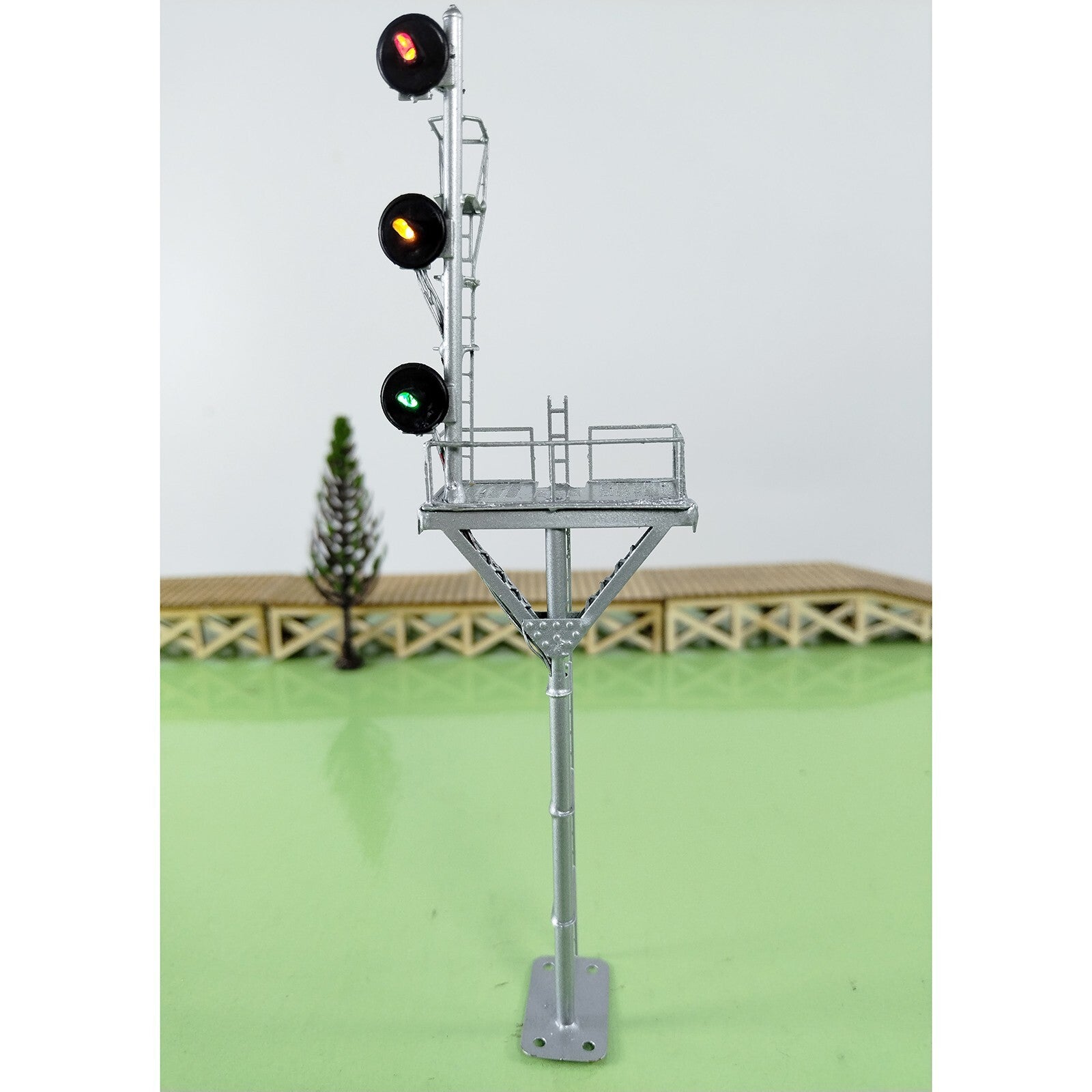 1 x HO scale model tower searchlight signal goalpost bracket 3 facepla