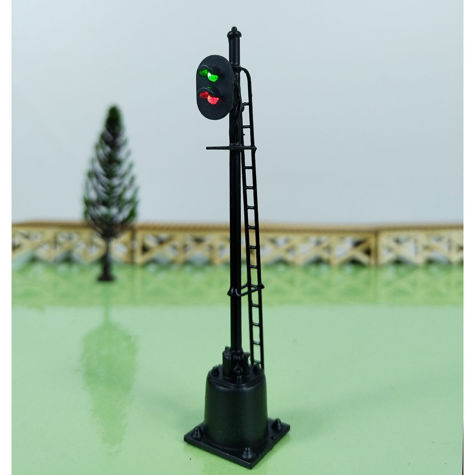 1 x HO scale model railroad 2 aspects block signal LED green/red light