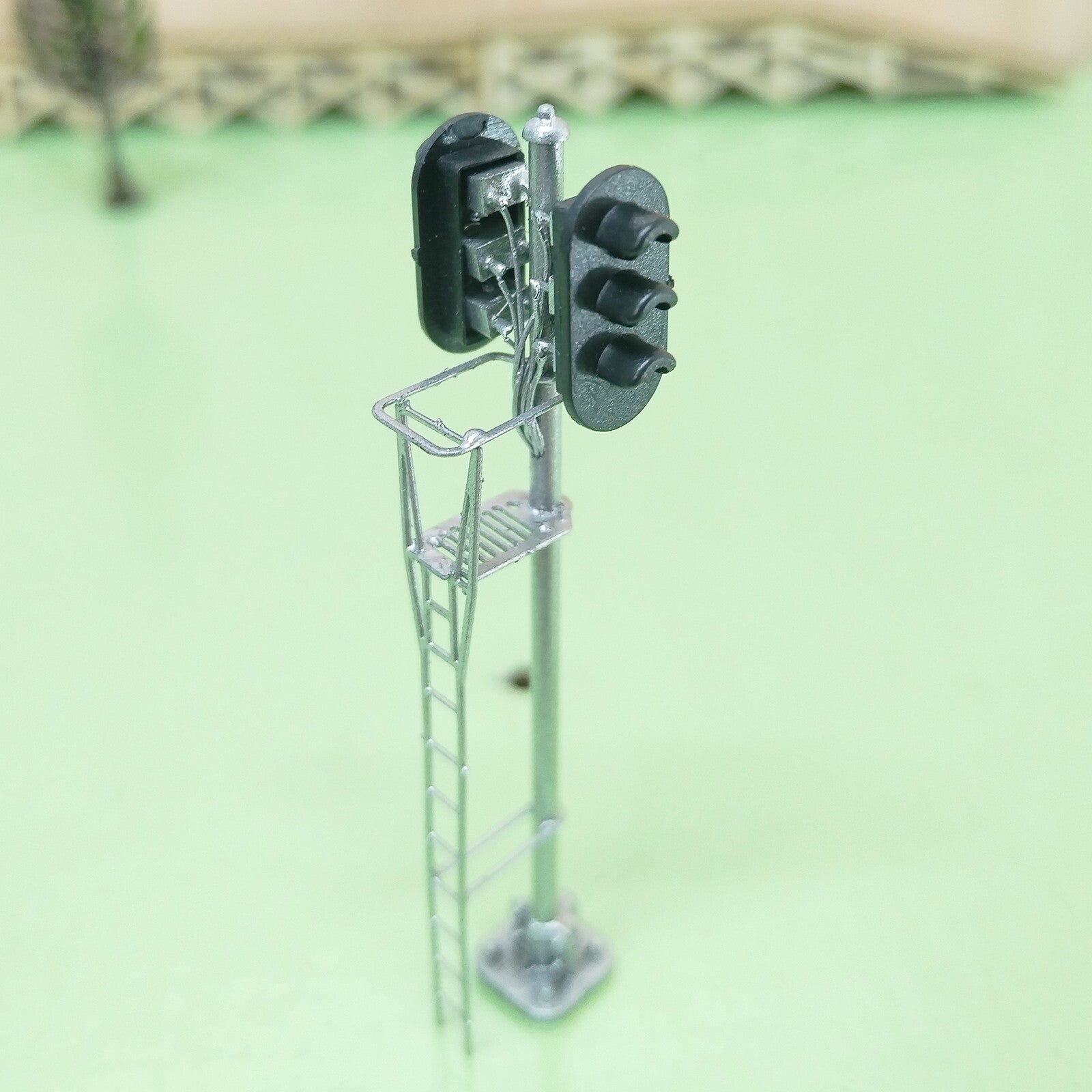 1 x HO scale model railroad 3 colors block signal 2 opposite direction