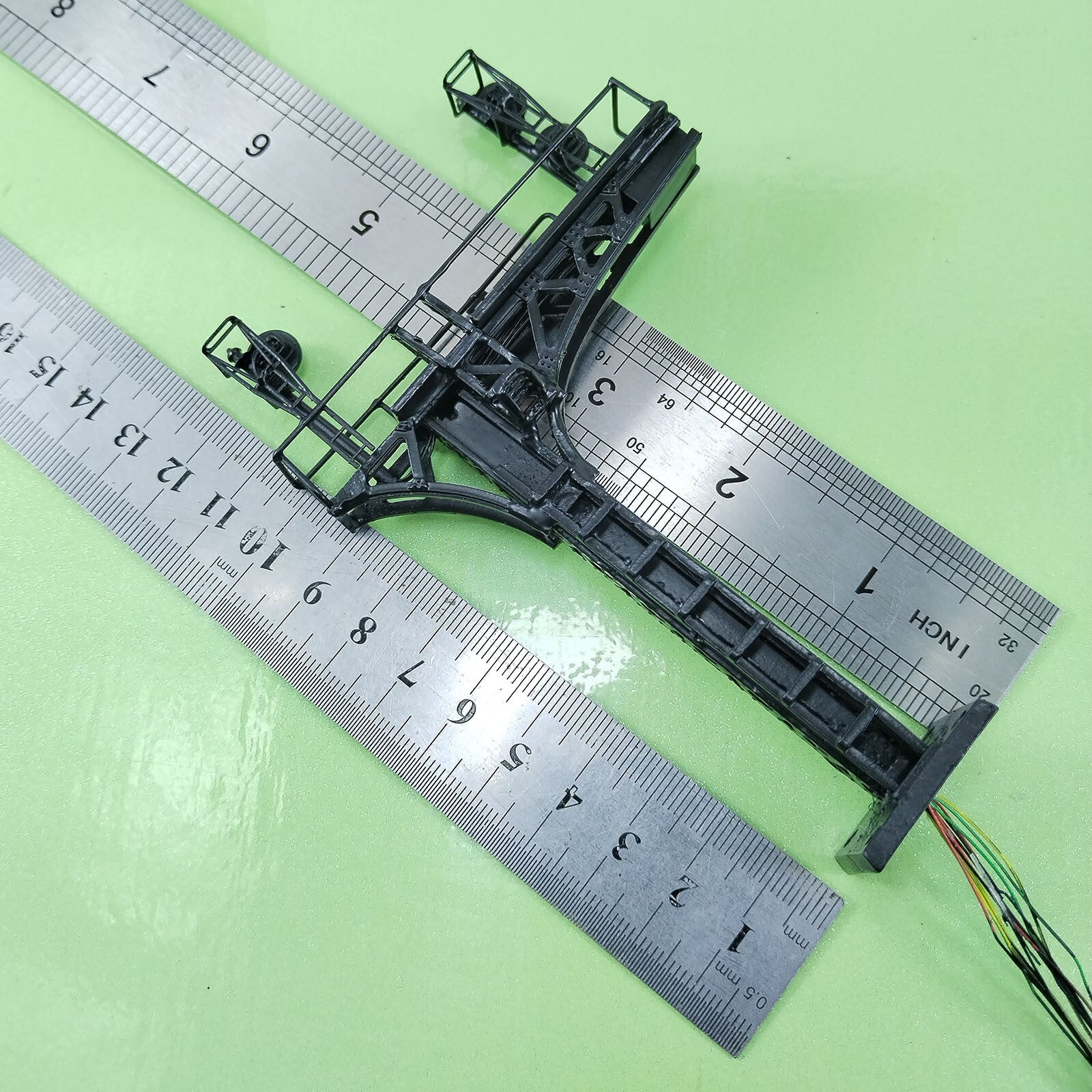1 x HO scale block searchlight cantilever signal bridge 3-colors metal