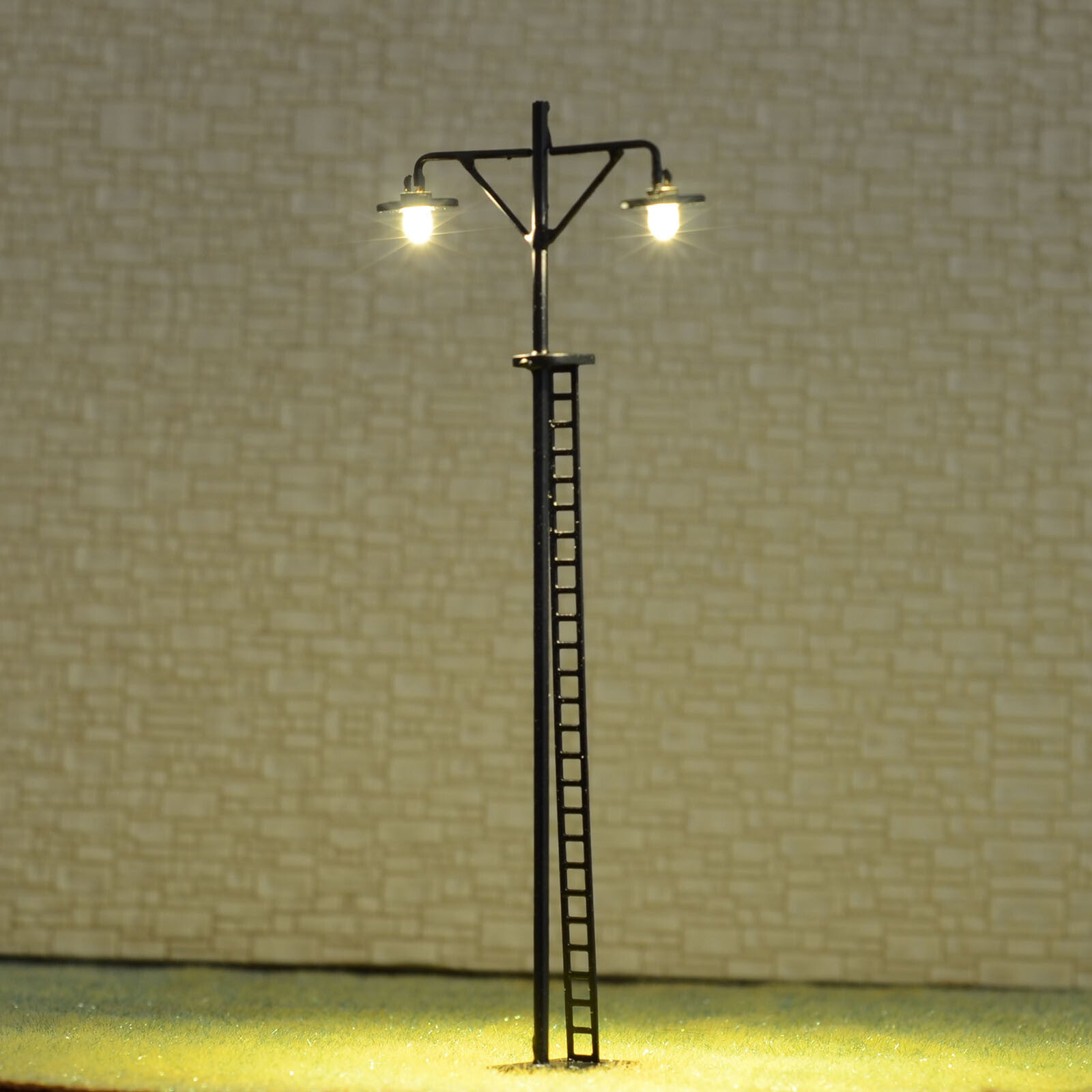 4 x HO scale LED yard light model train railroad street station lamp p