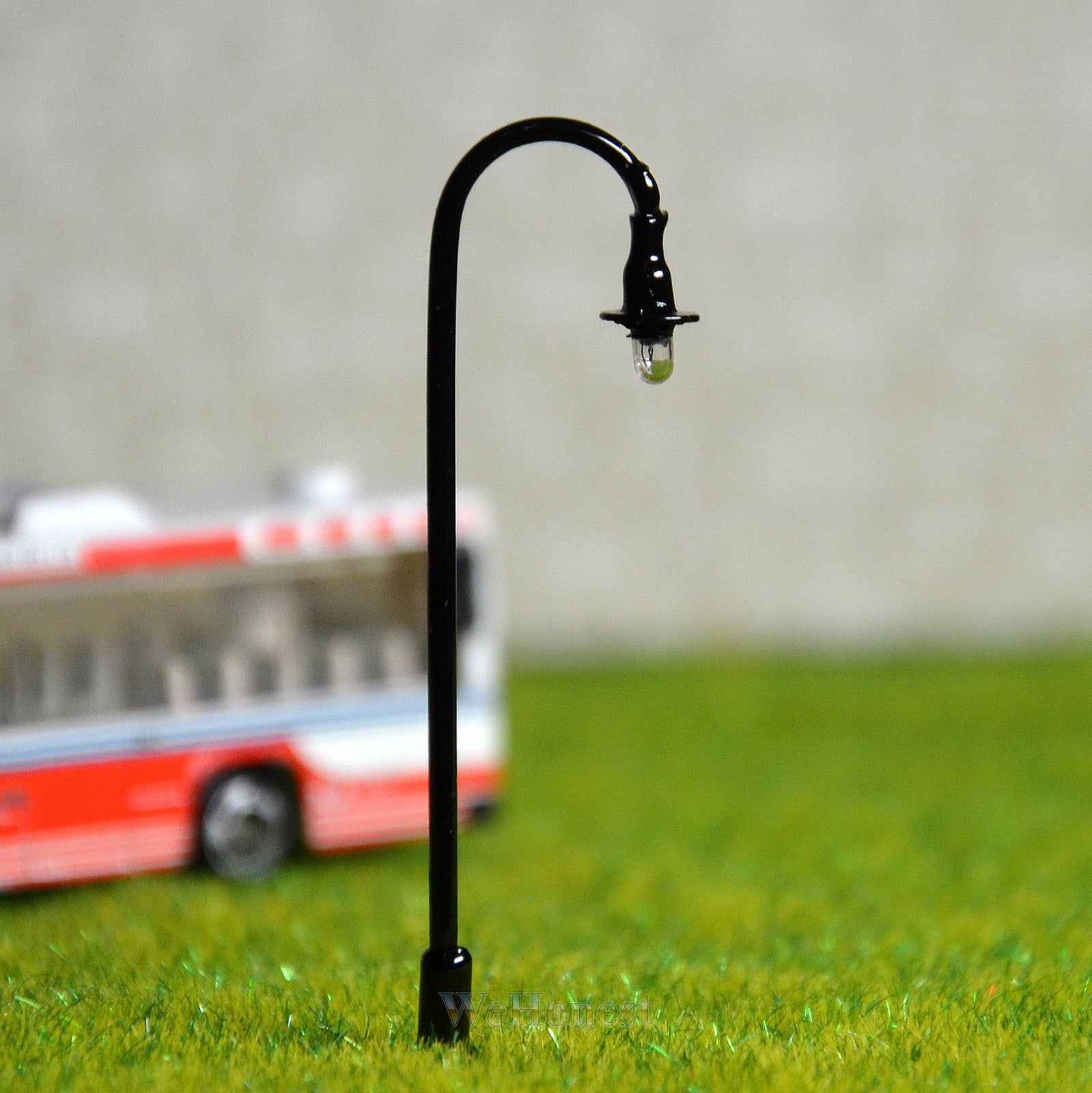 15 pcs N scale Antique Lamppost smaller street light 2mm bulbs made La
