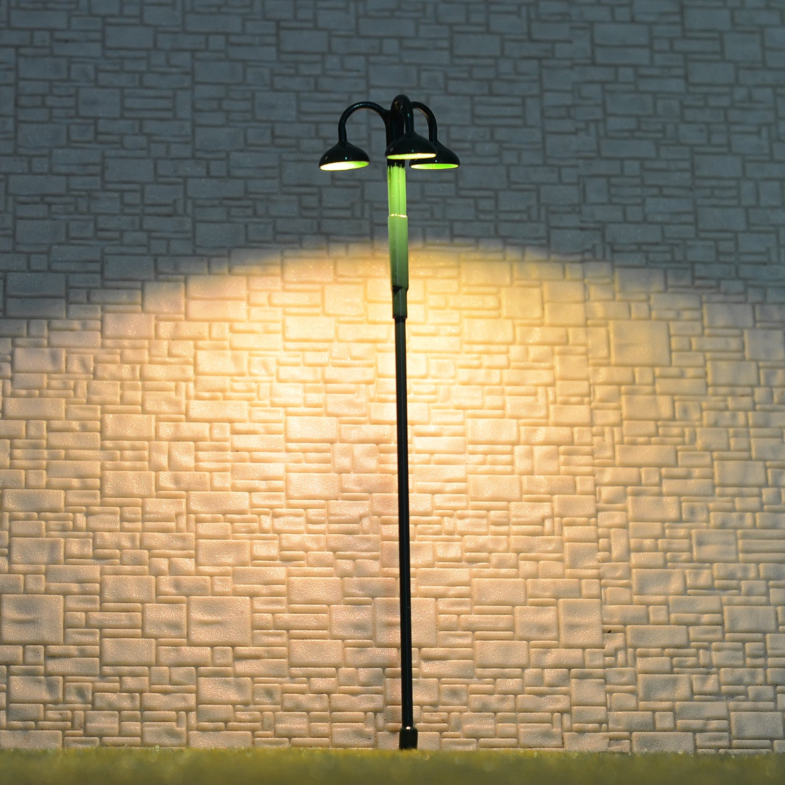 5 x OO / HO scale LED street light Model Train Railroad path lamp post