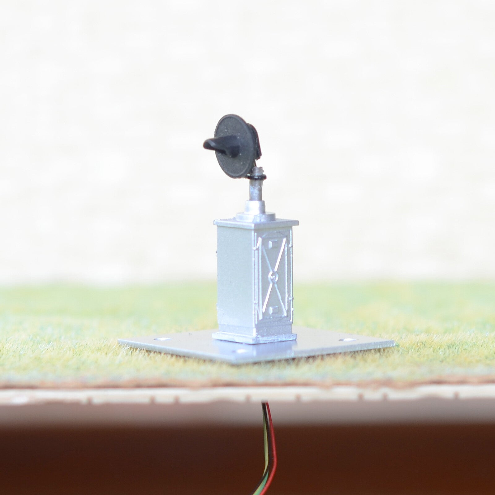 1 x HO scale model railroad 3-colors dwarf searchlight ground signal l