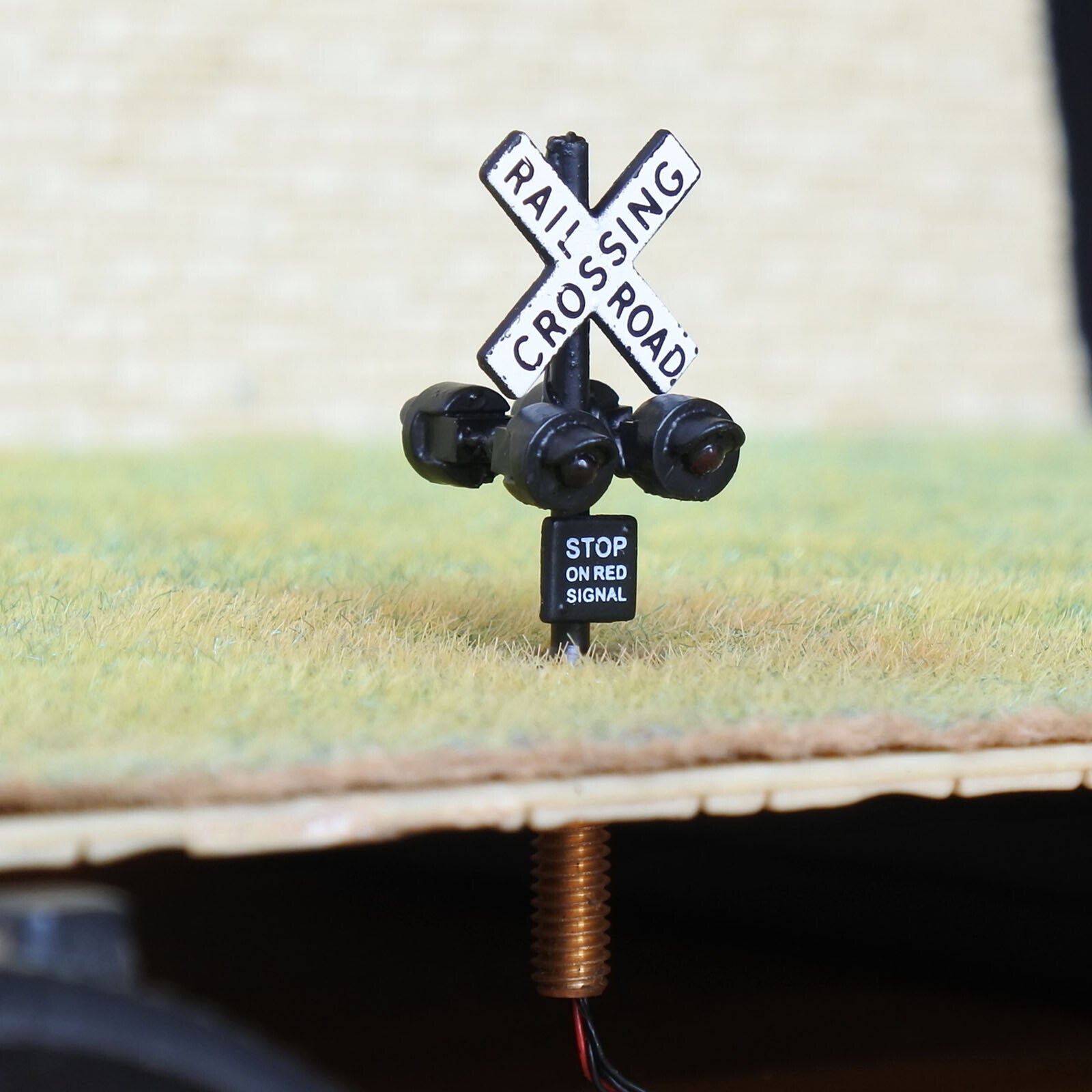 1 x N scale railroad grade crossing signal light 2 track sign LED made