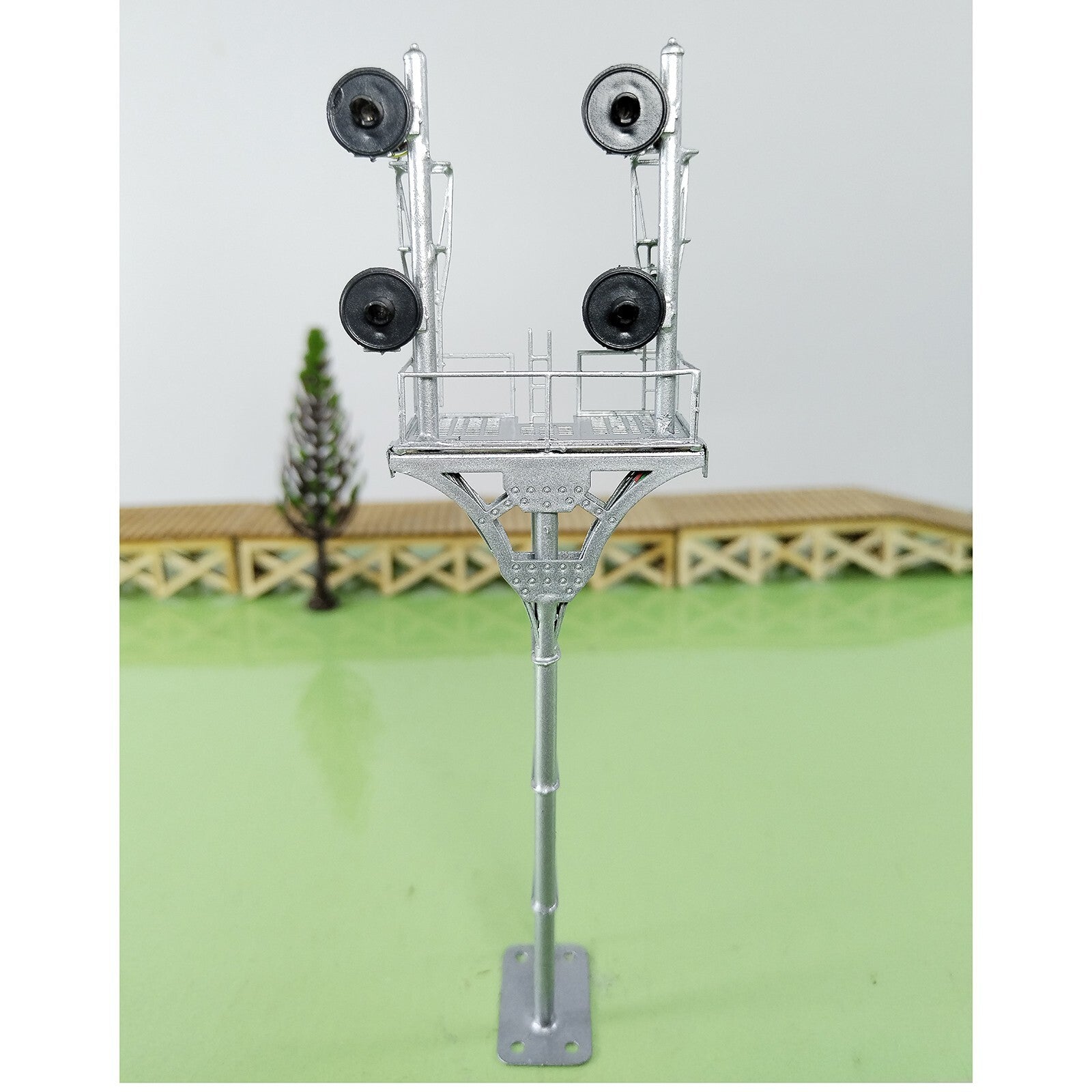 1 x HO scale model tower searchlight signal goalpost bracket 4 facepla