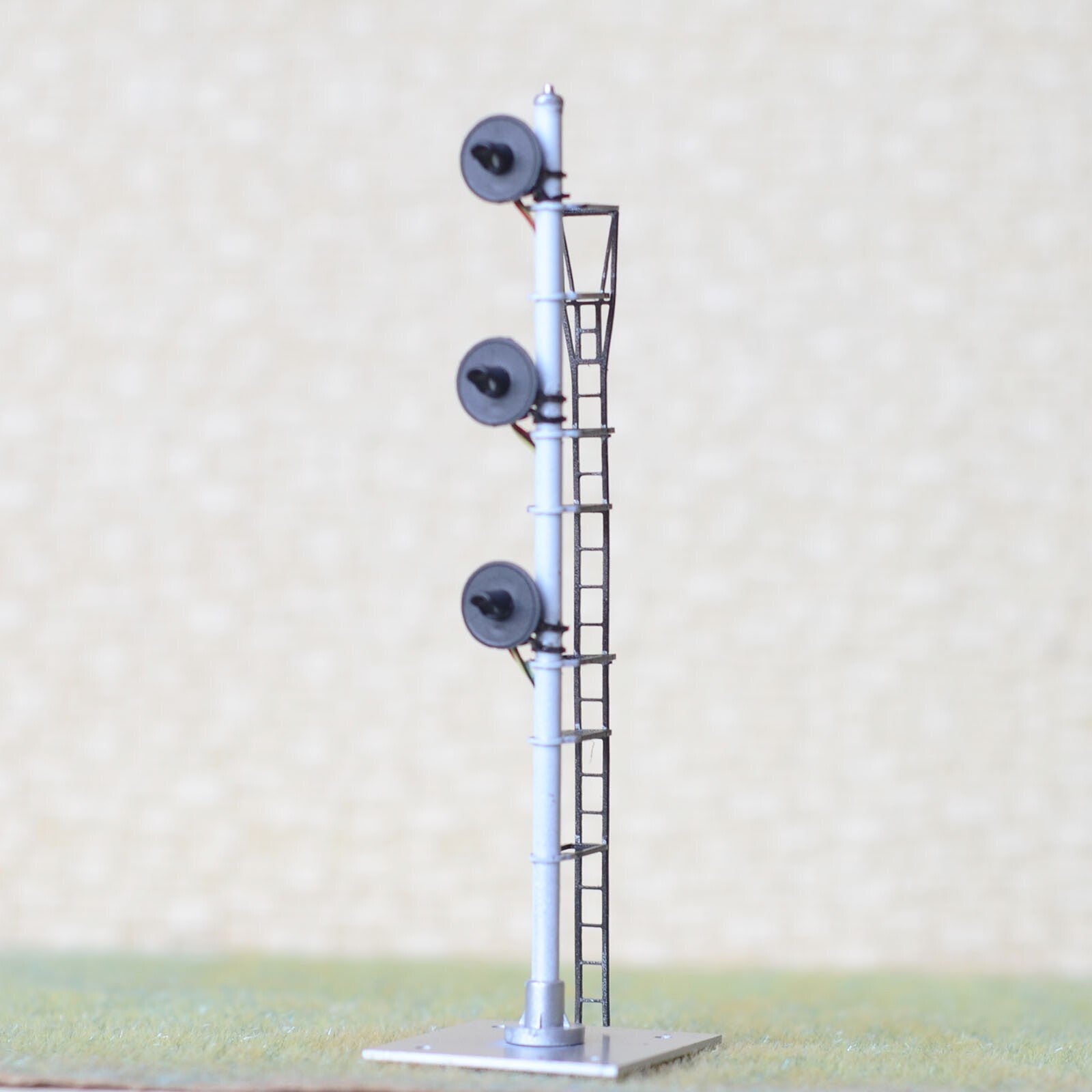 1 x HO scale model railroad 3-colors searchlight signal metal block 3