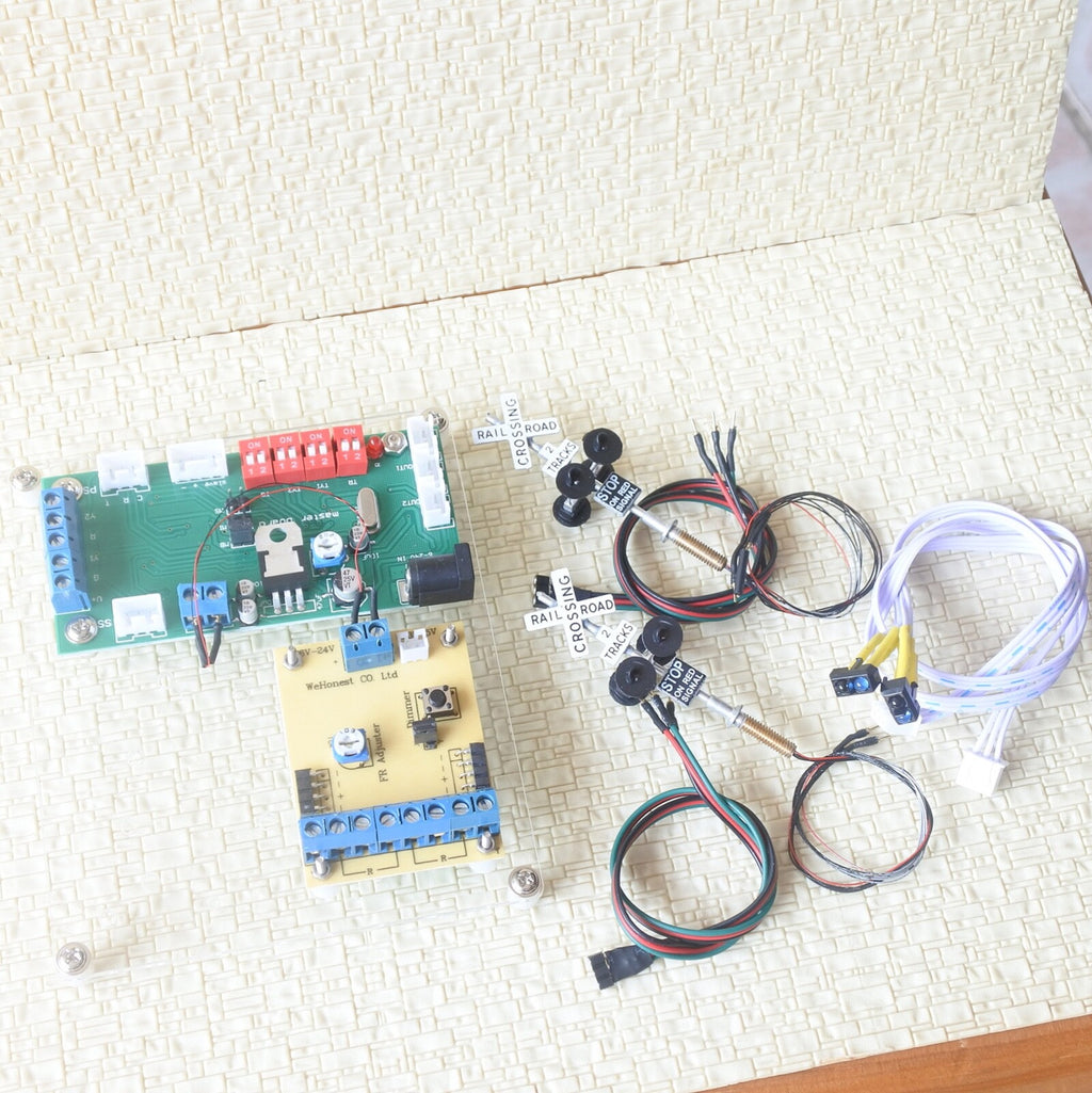 1 set crossing signals + automatic IR sensors controller flash by trai