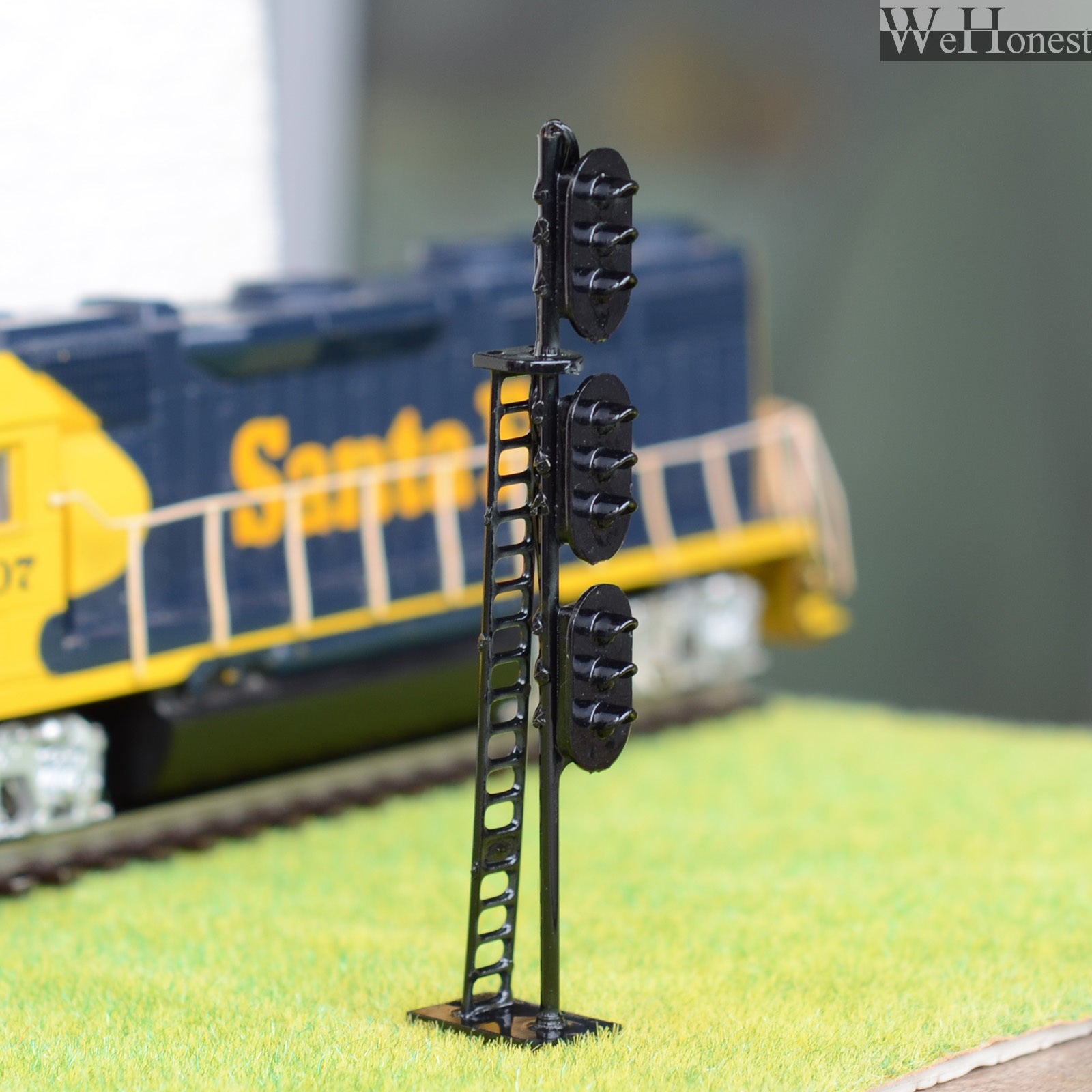 1 x HO / OO scale Block Signals 3 target faces with 3 aspects green/ye