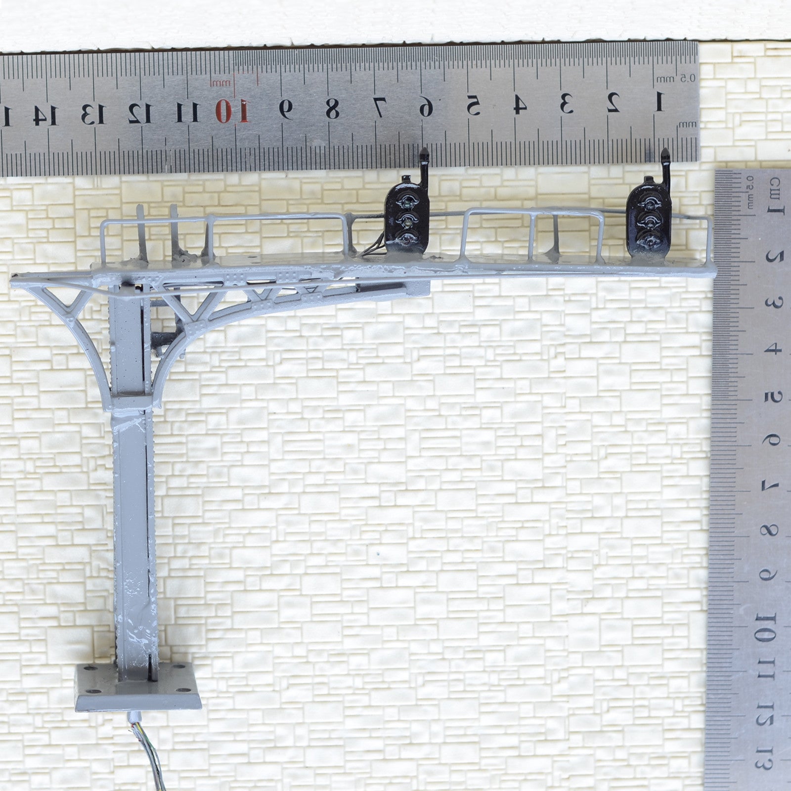 1 x HO / OO gray cantilever signal bridge LED 2 aspects double Tracks