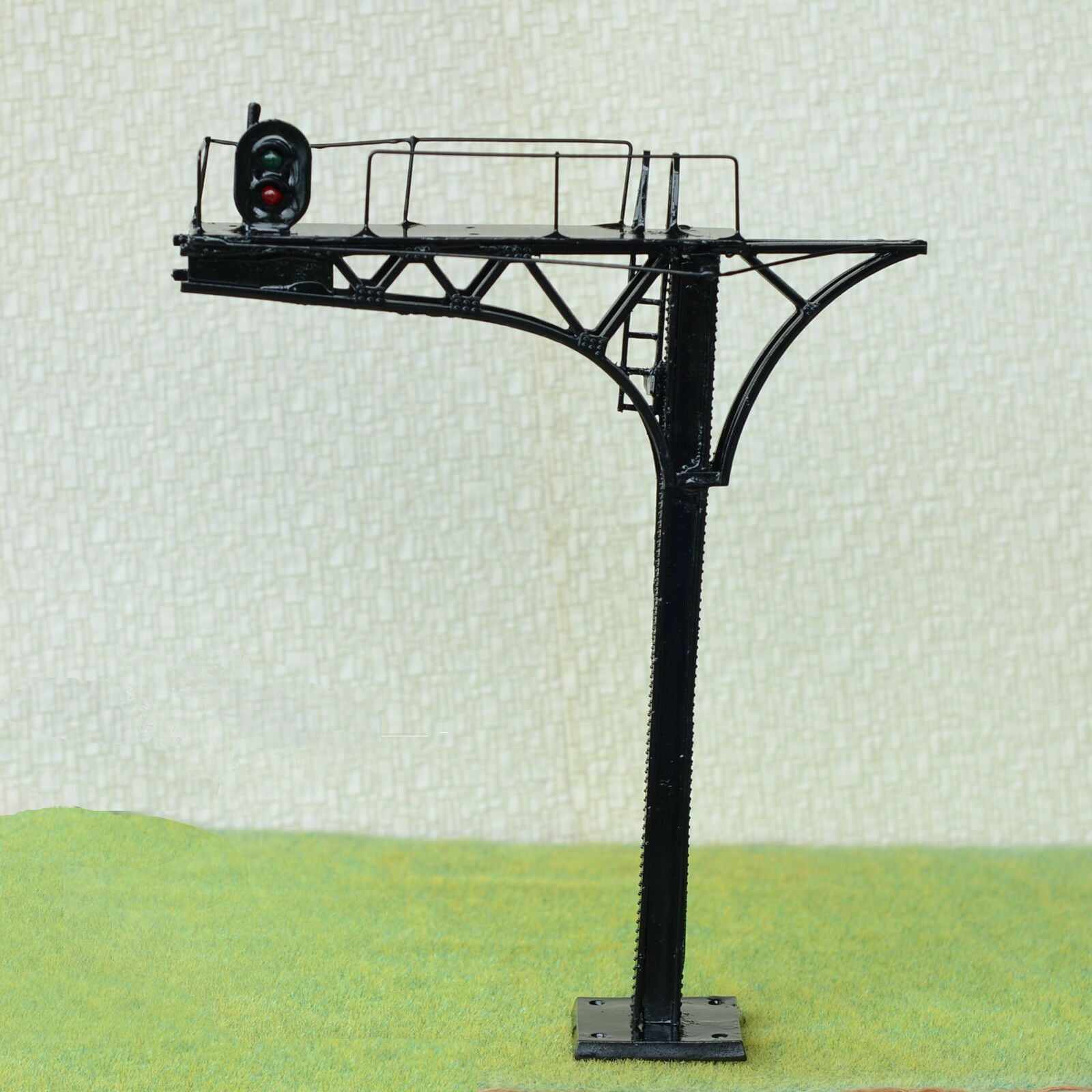 1 x O scale 1:48 cantilever block signal bridge wired LEDs 2 aspects 1