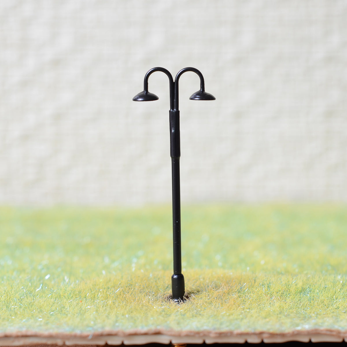 N scale street lights