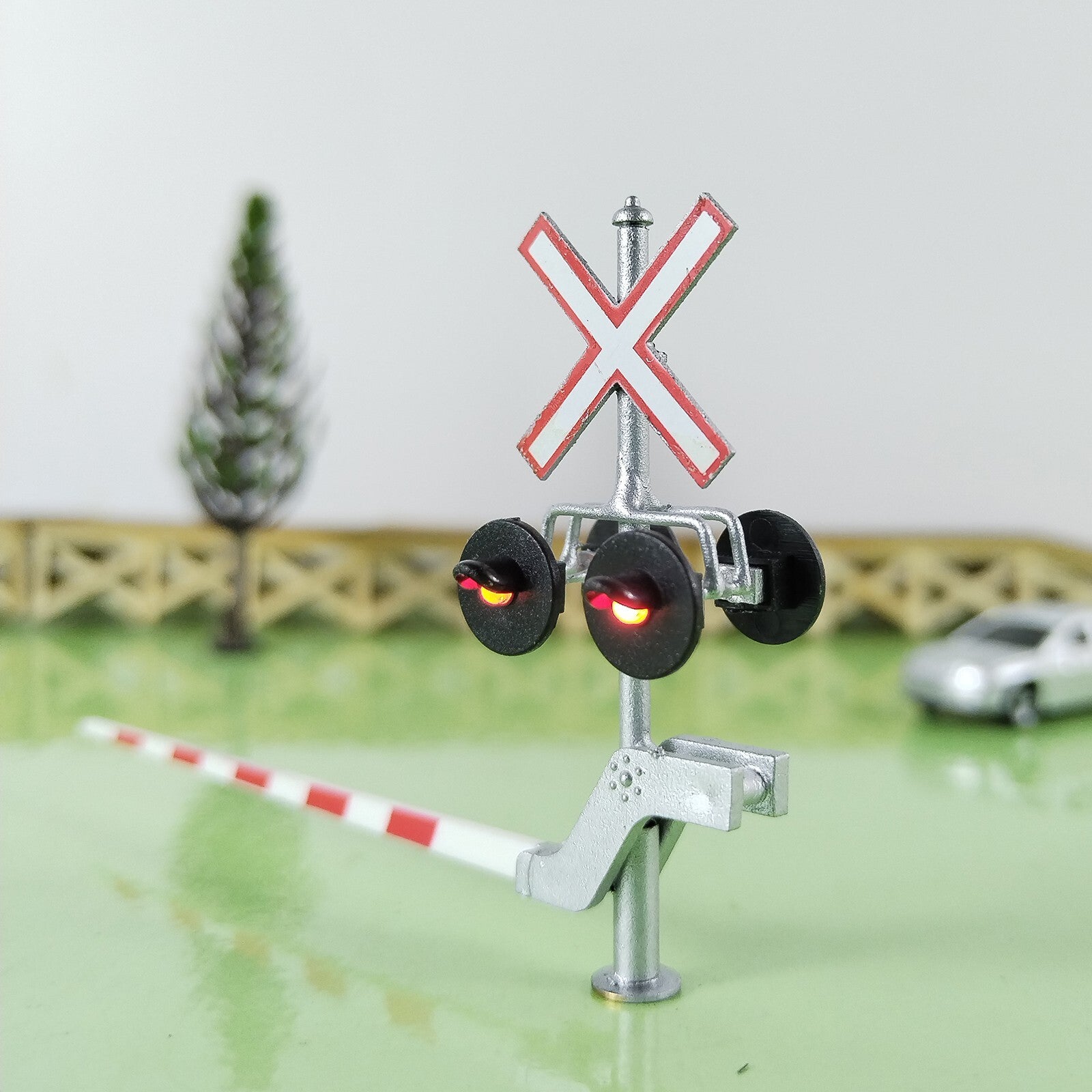 2 x HO scale railroad Canadian grade crossing signal arm gate stop lev