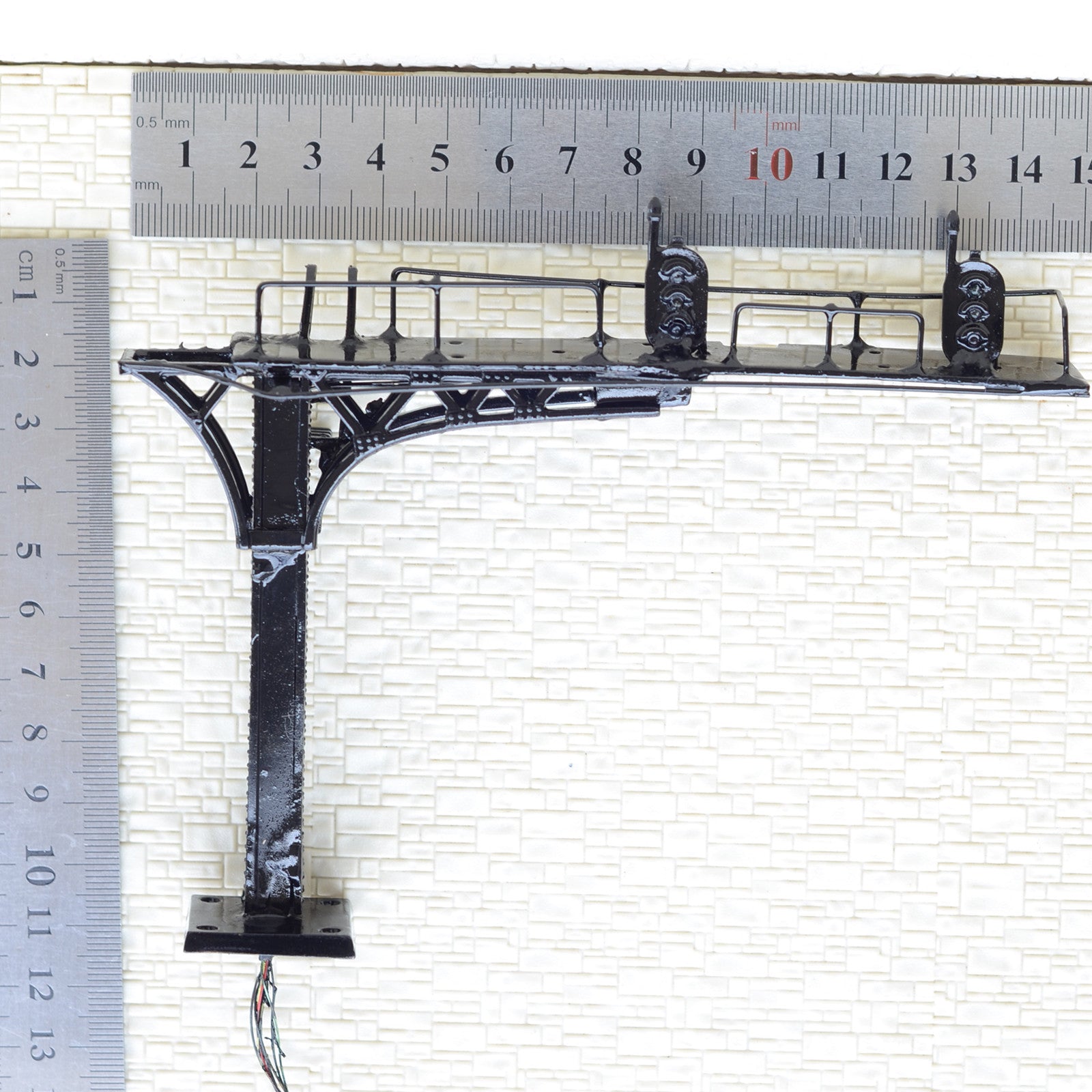 1 x HO / OO black cantilever signal bridge LED 3 aspects double Tracks