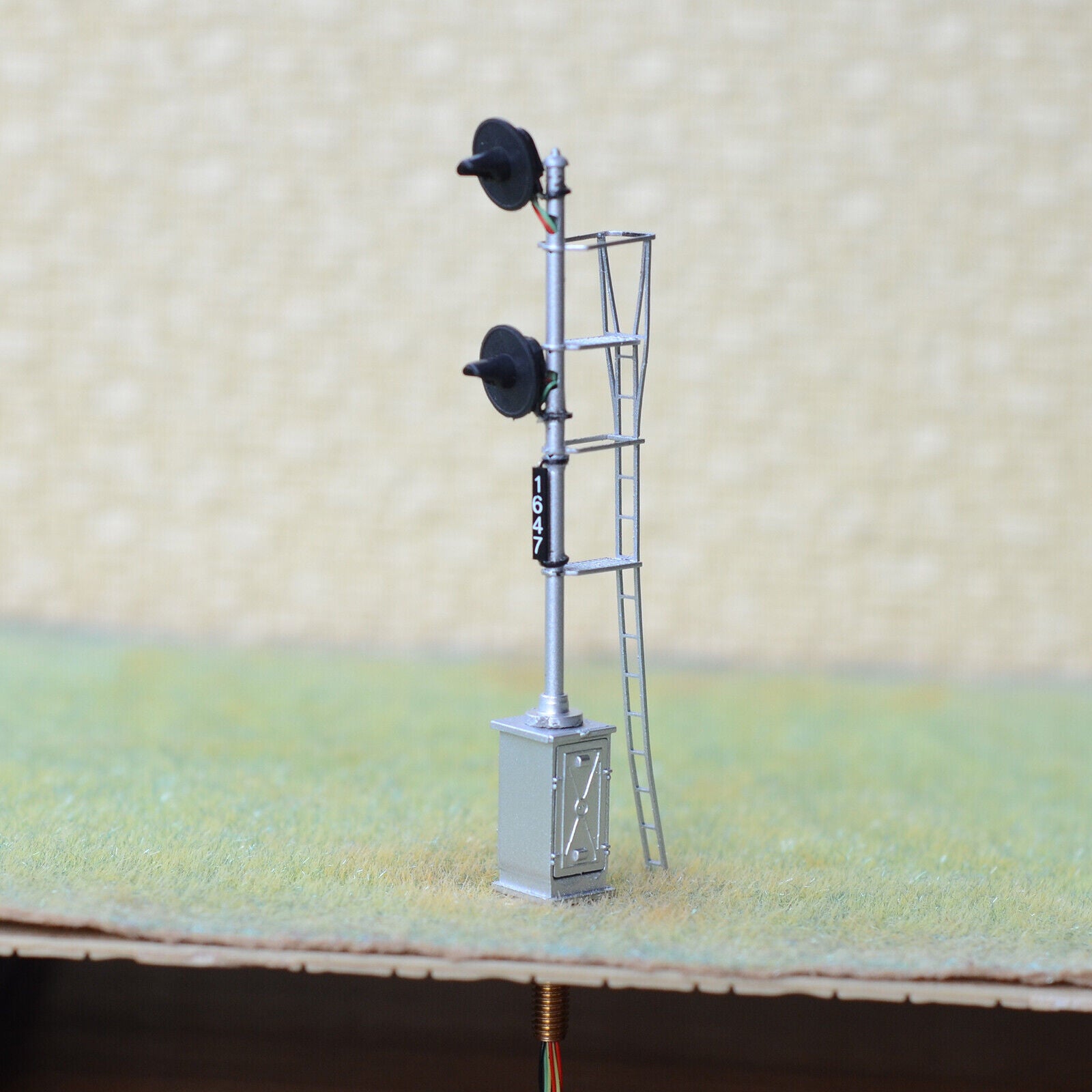 1 x HO scale model railroad 3-colors searchlight signal fine metal 2 h